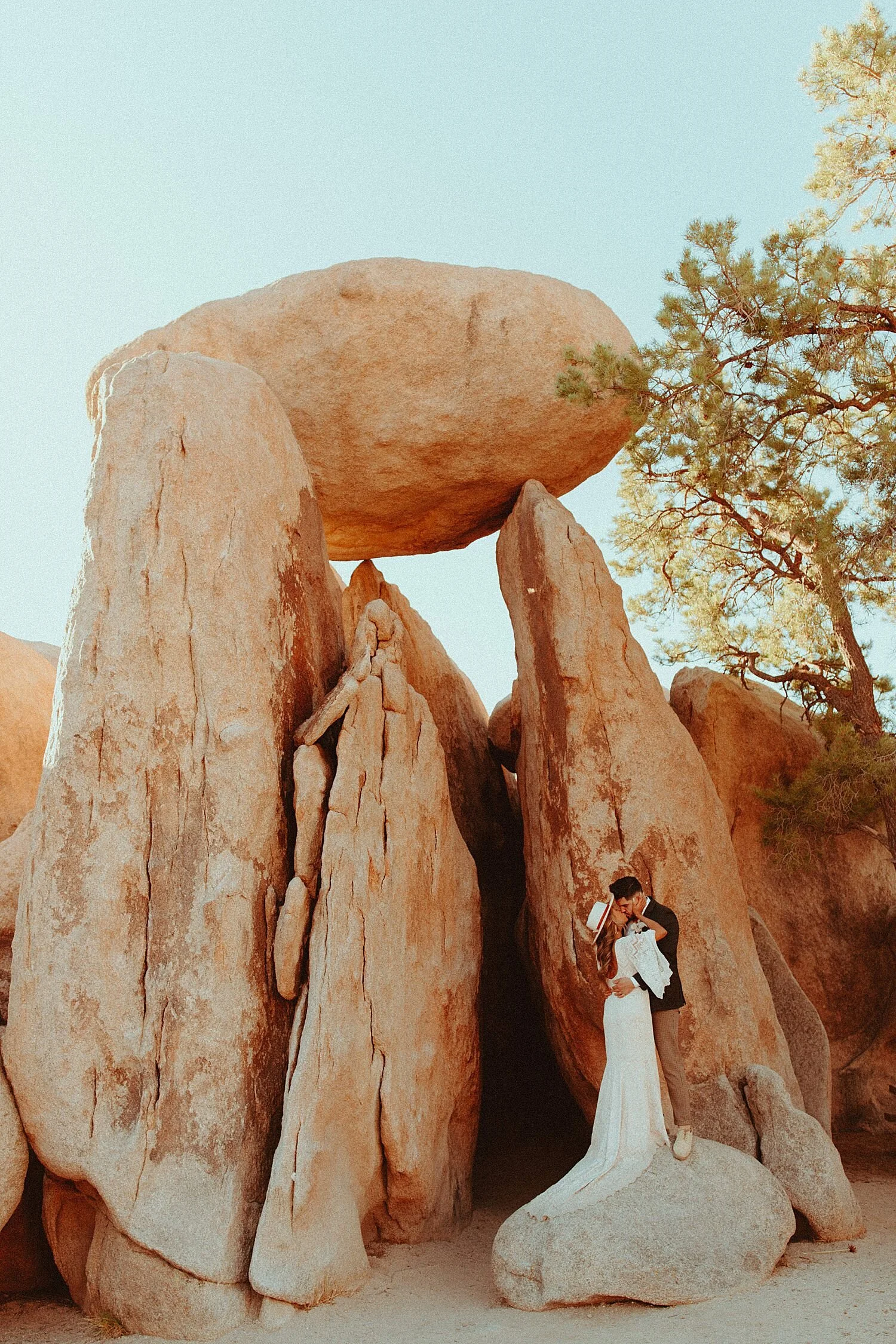 Boho Joshua Tree Elopement // Hidden Valley Trail, CA // Imperial ...