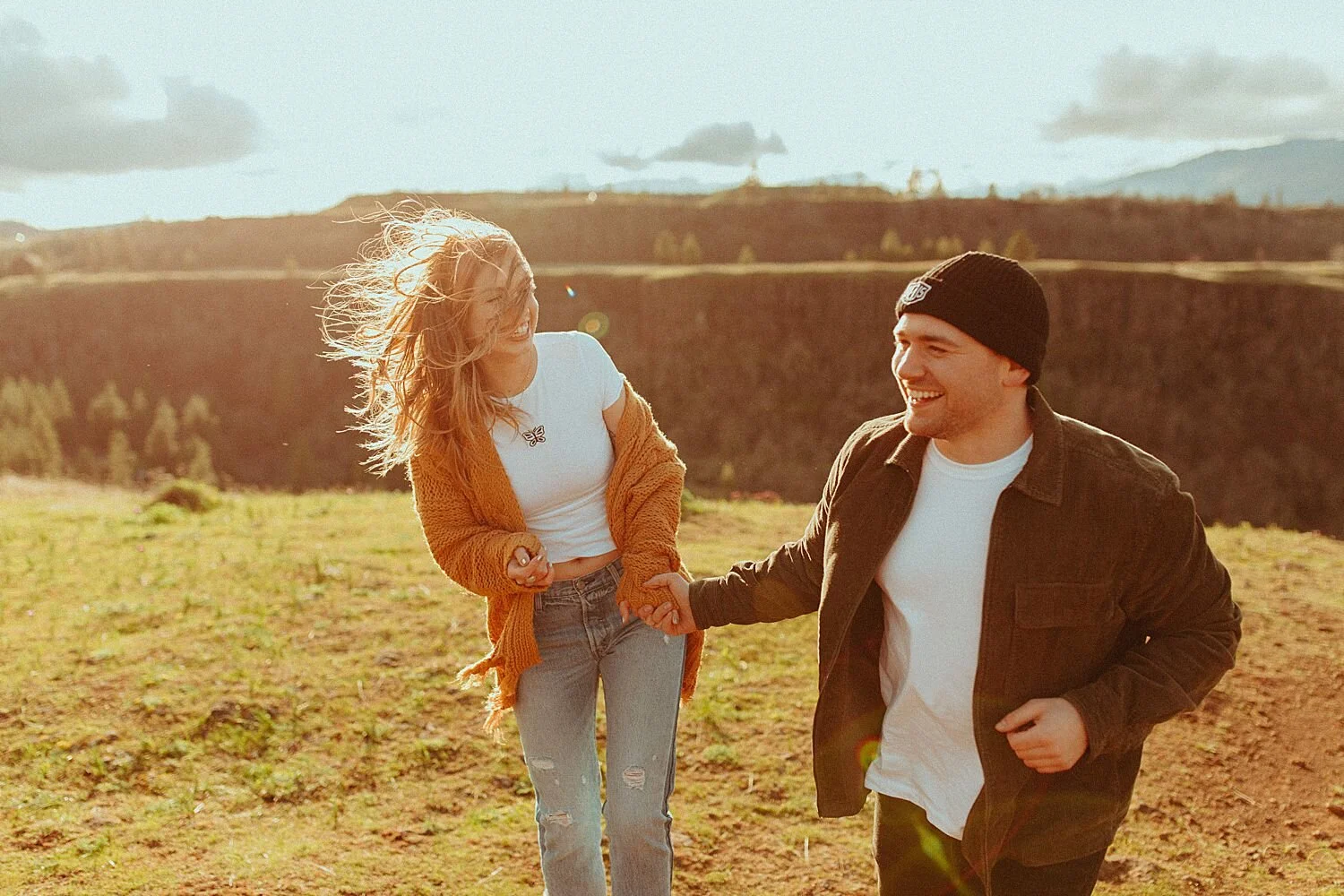 Rowena Crest Engagement Session // Mosier, OR // Lena + Jake — Oregon ...