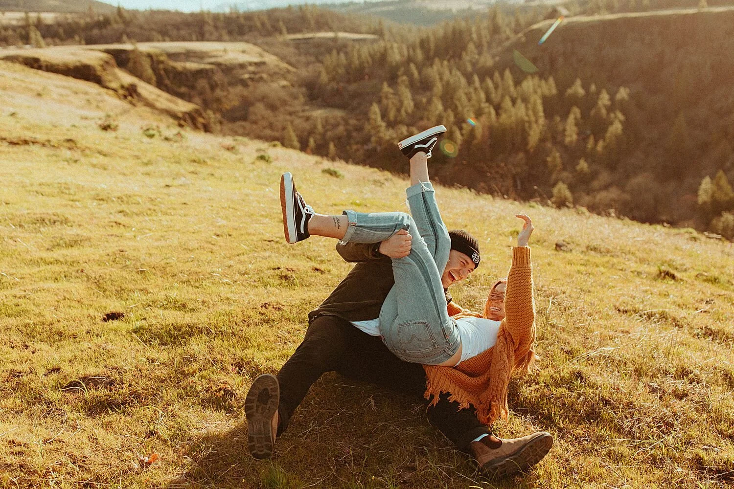 Rowena Crest Engagement Session // Mosier, OR // Lena + Jake — Oregon ...