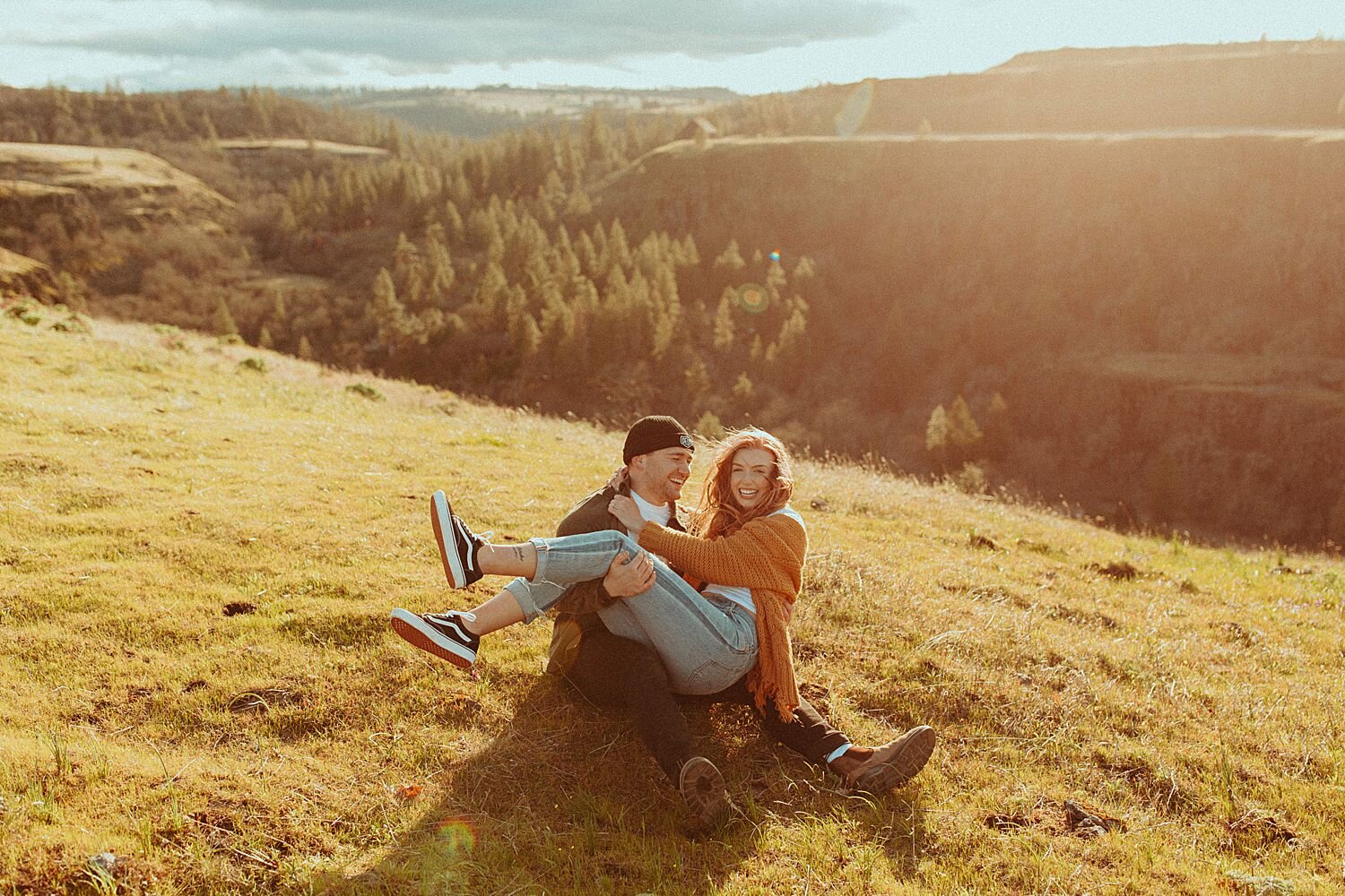 Rowena Crest Engagement Session // Mosier, OR // Lena + Jake — Oregon ...