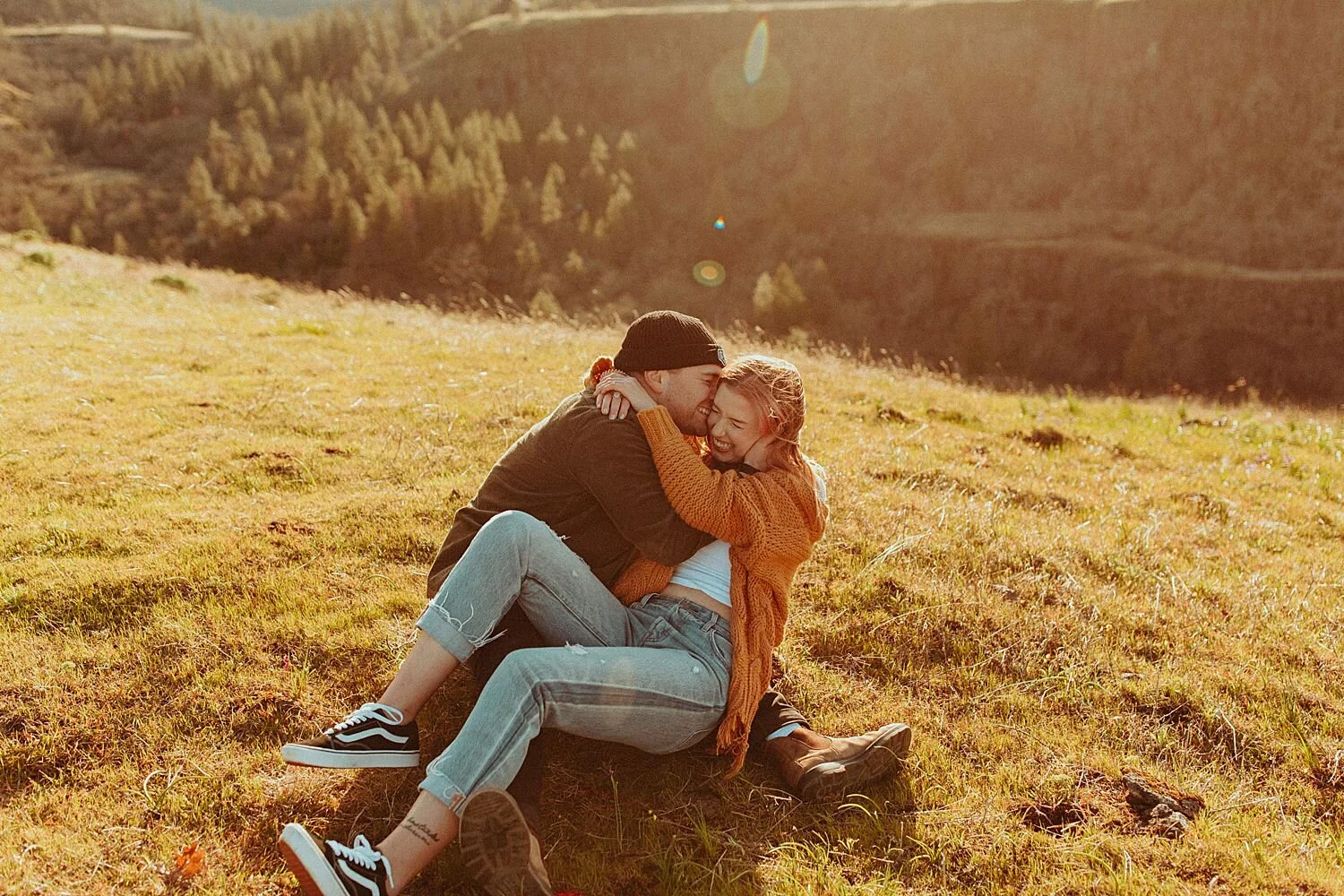 Rowena Crest Engagement Session // Mosier, OR // Lena + Jake — Oregon ...