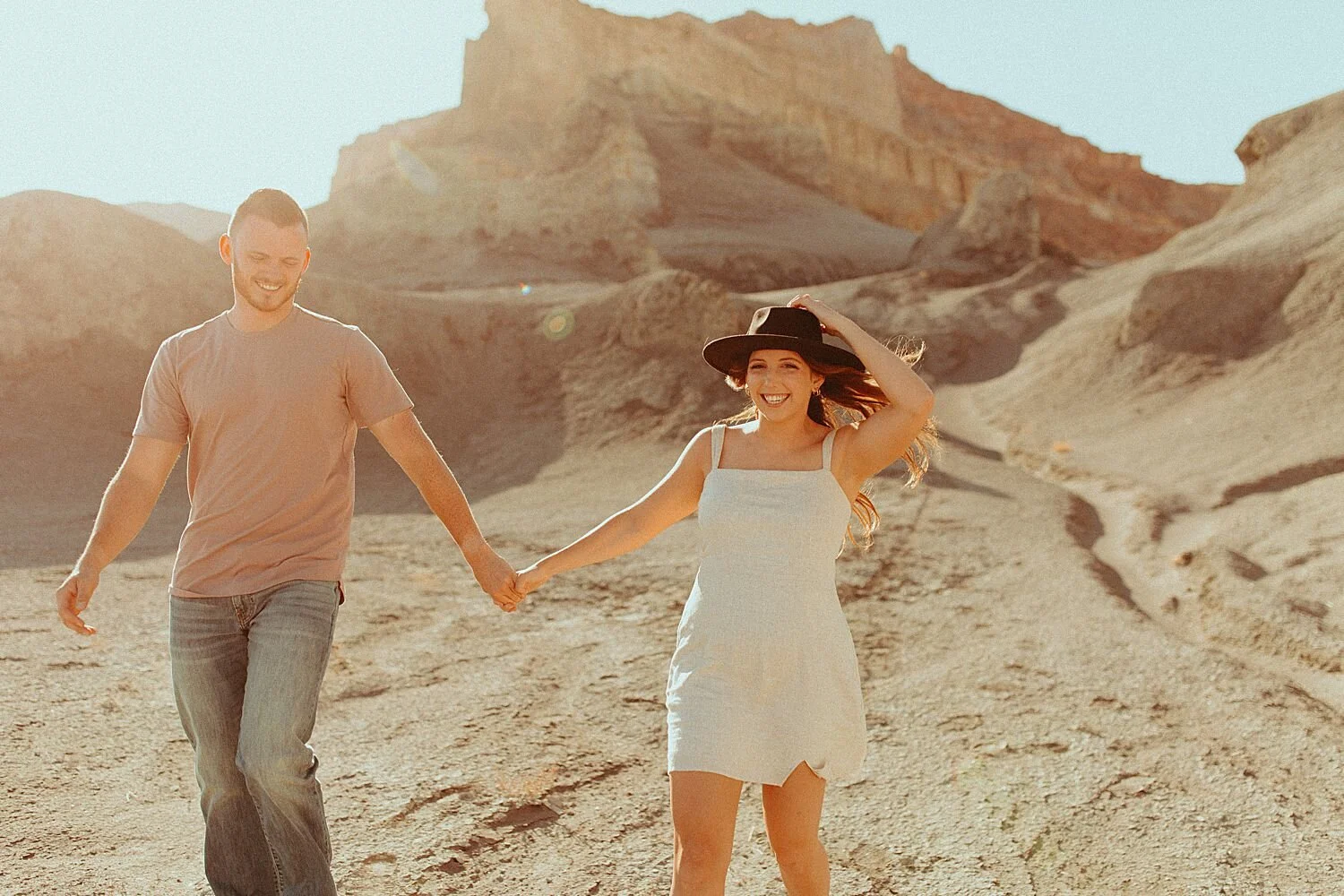 Lake Powell Engagement Session // Big Water, UT // Trisha & Lee ...