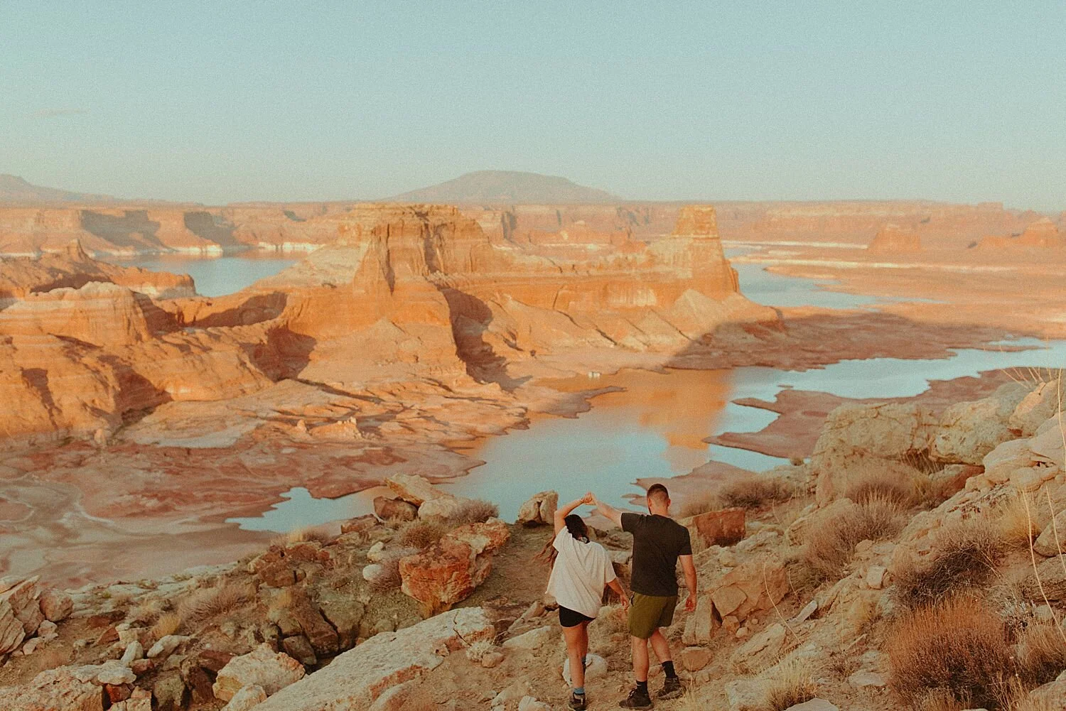Lake Powell Engagement Session // Big Water, UT // Trisha & Lee ...
