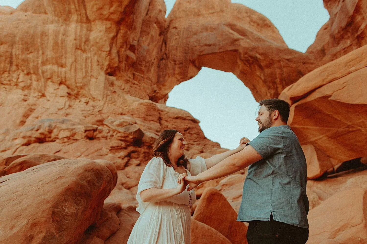 Arches National Park Anniversary Session // Moab, UT // Jessica ...
