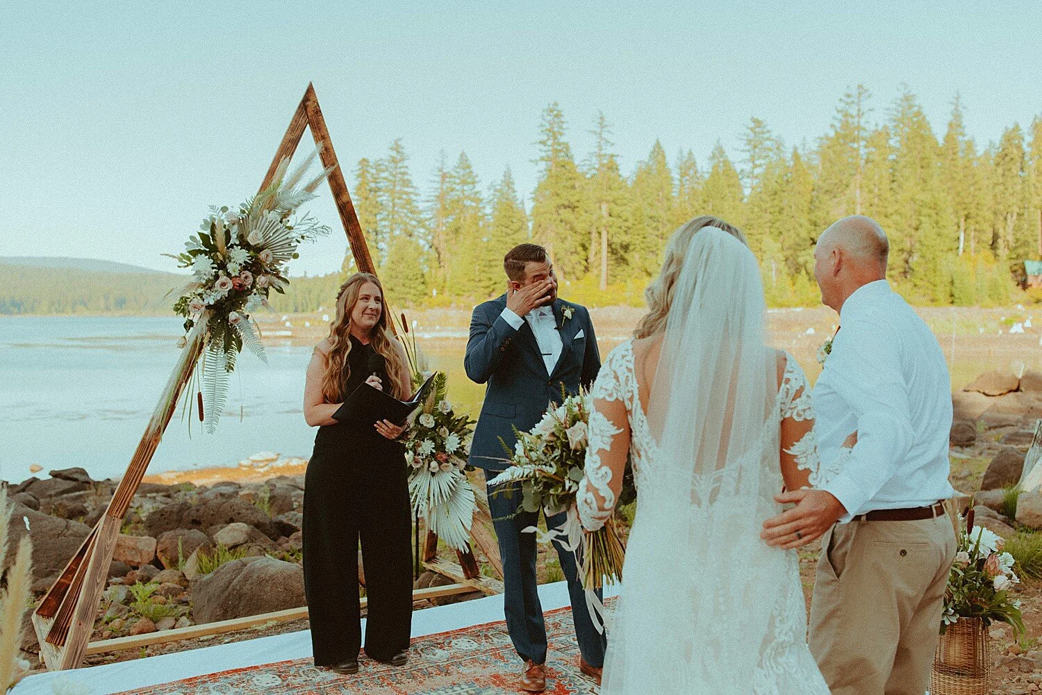 Intimate Oregon Lakeside Wedding // Klamath, OR // Kayla + Chris ...