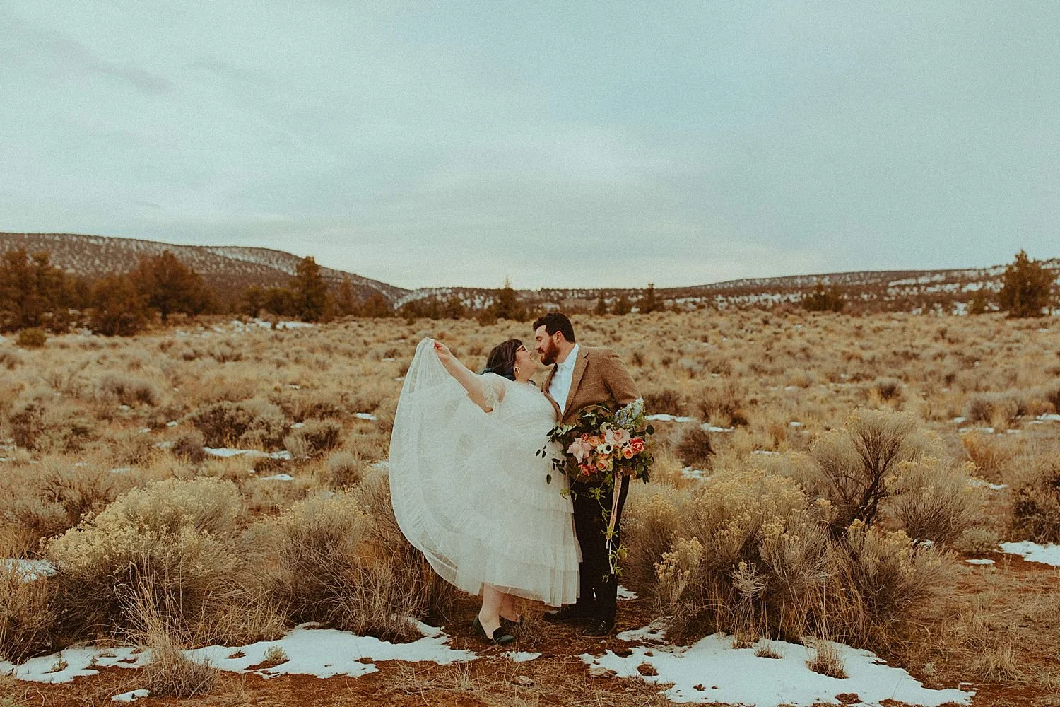 Oregon Badlands Wilderness Elopement //Bend, OR — Oregon Wedding ...