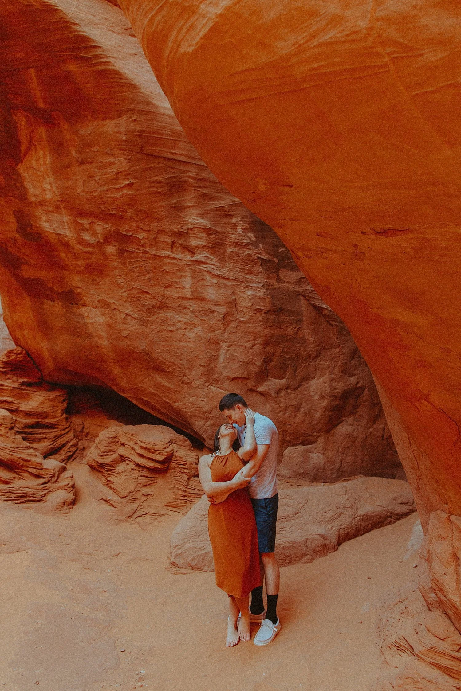 Engagement Session in Arches National Park // Moab, UT — Oregon Wedding ...
