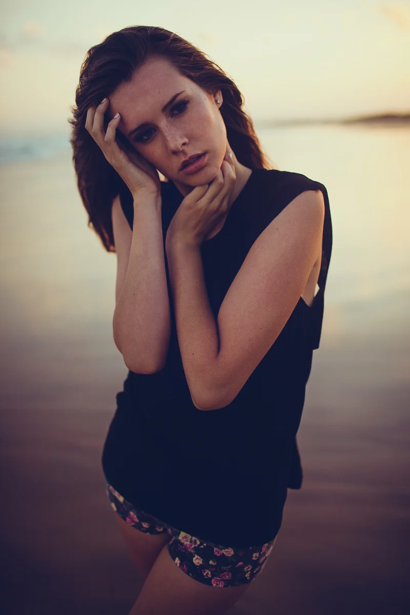 AURORA — JULIA TROTTI