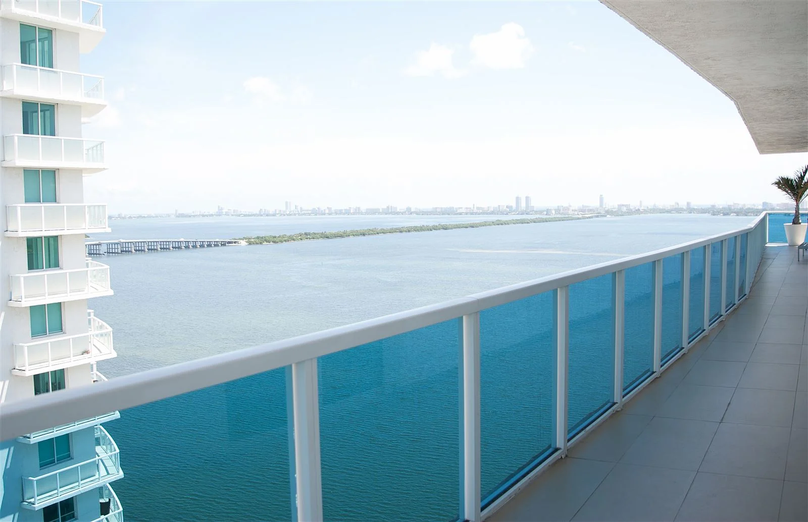 360 View Miami — LocationsHub