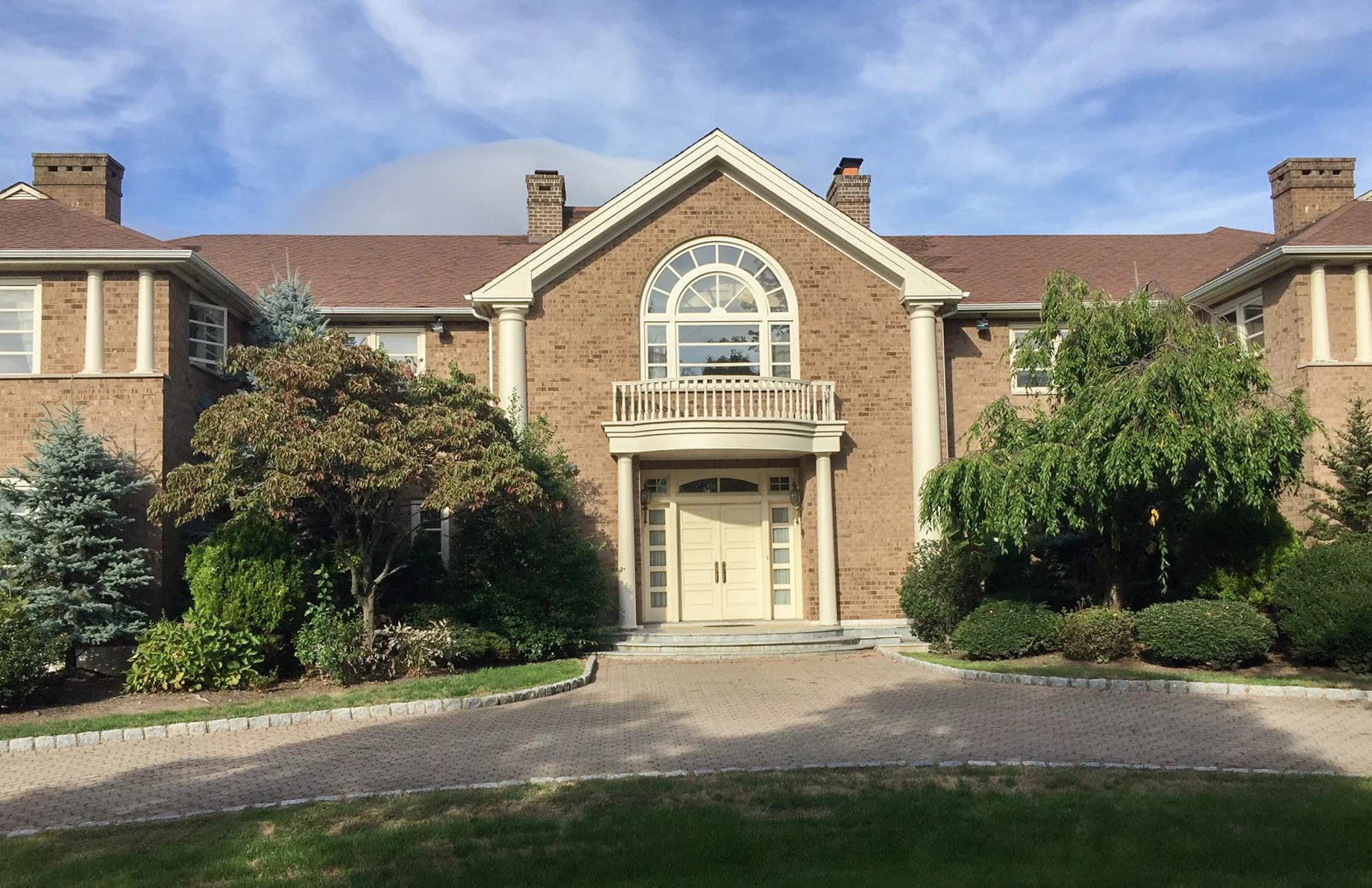 FEATURED LOCATION: Timeless Elegant Brick Mansion in Alpine, New Jersey ...
