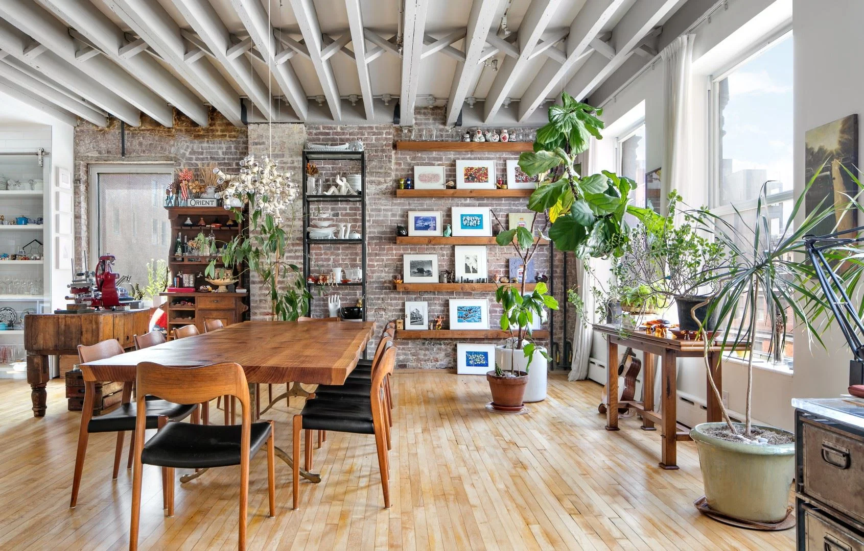 FEATURED LOCATION: Luxury Lower East Side Loft — LocationsHub