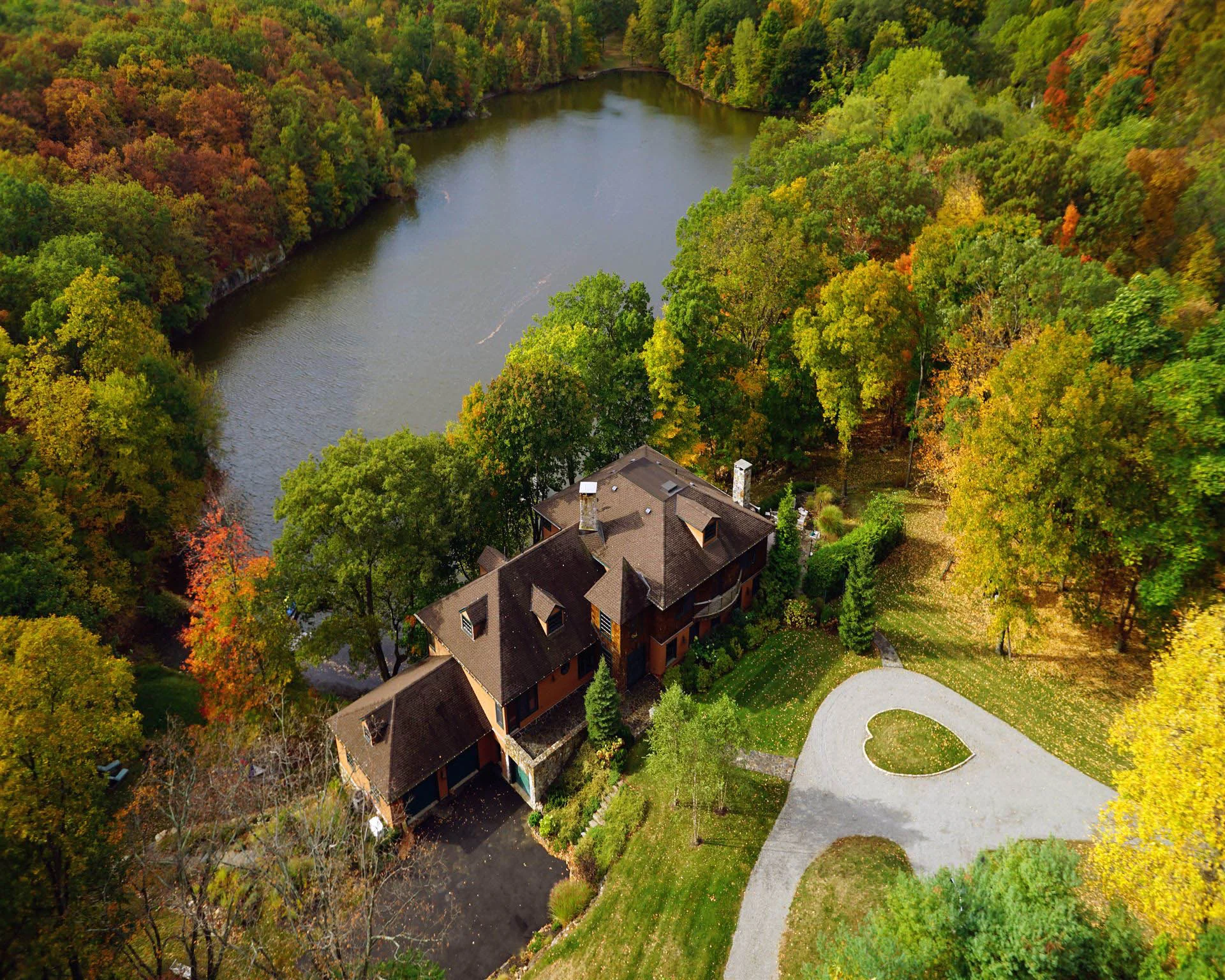 FEATURED FILMING LOCATION: Lane Gate lodge — LocationsHub