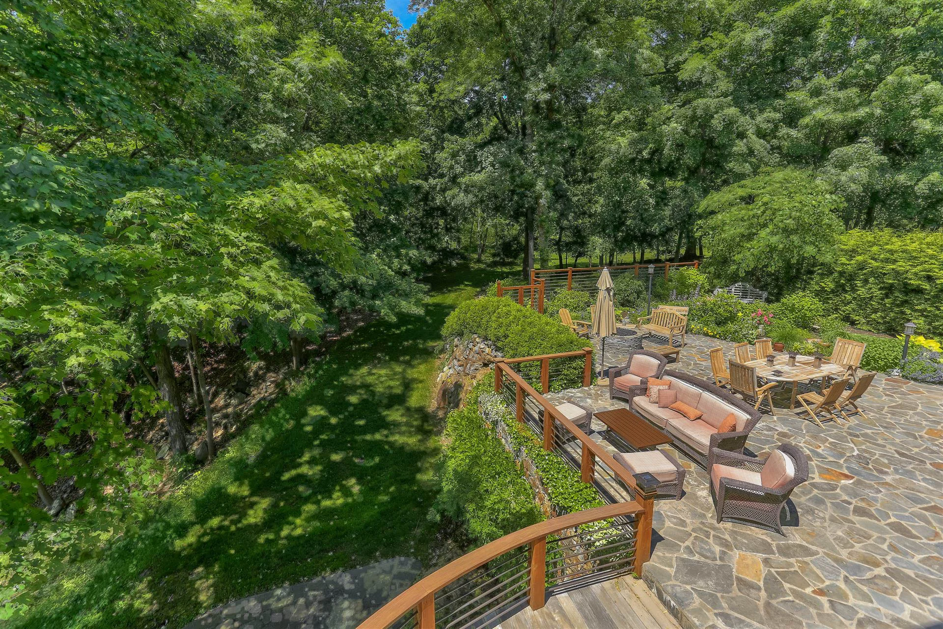 FEATURED FILMING LOCATION: Lane Gate lodge — LocationsHub