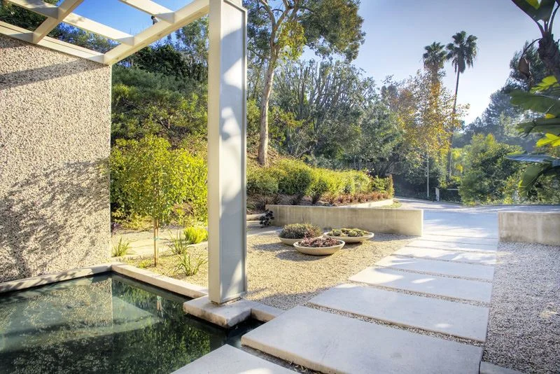 FEATURED FILMING LOCATION: Simon House — LocationsHub