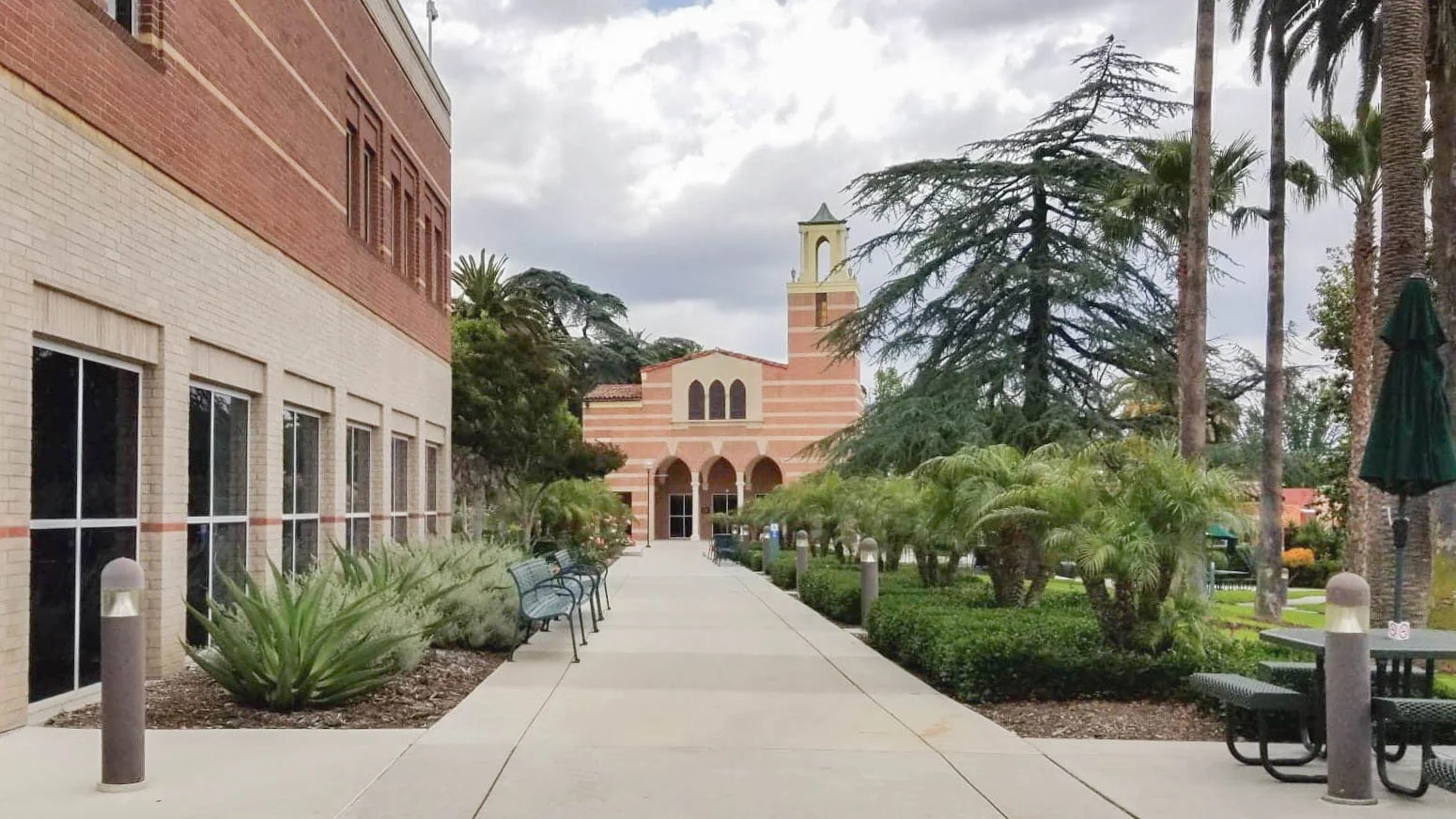 FEATURED FILMING LOCATION: Woodbury University Library — LocationsHub