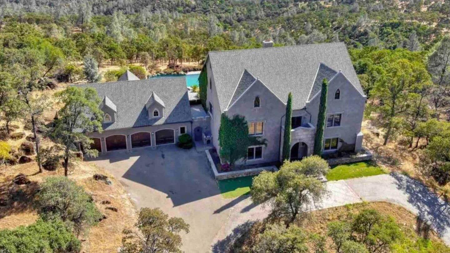 FEATURED FILMING LOCATION: Longview Estate — LocationsHub