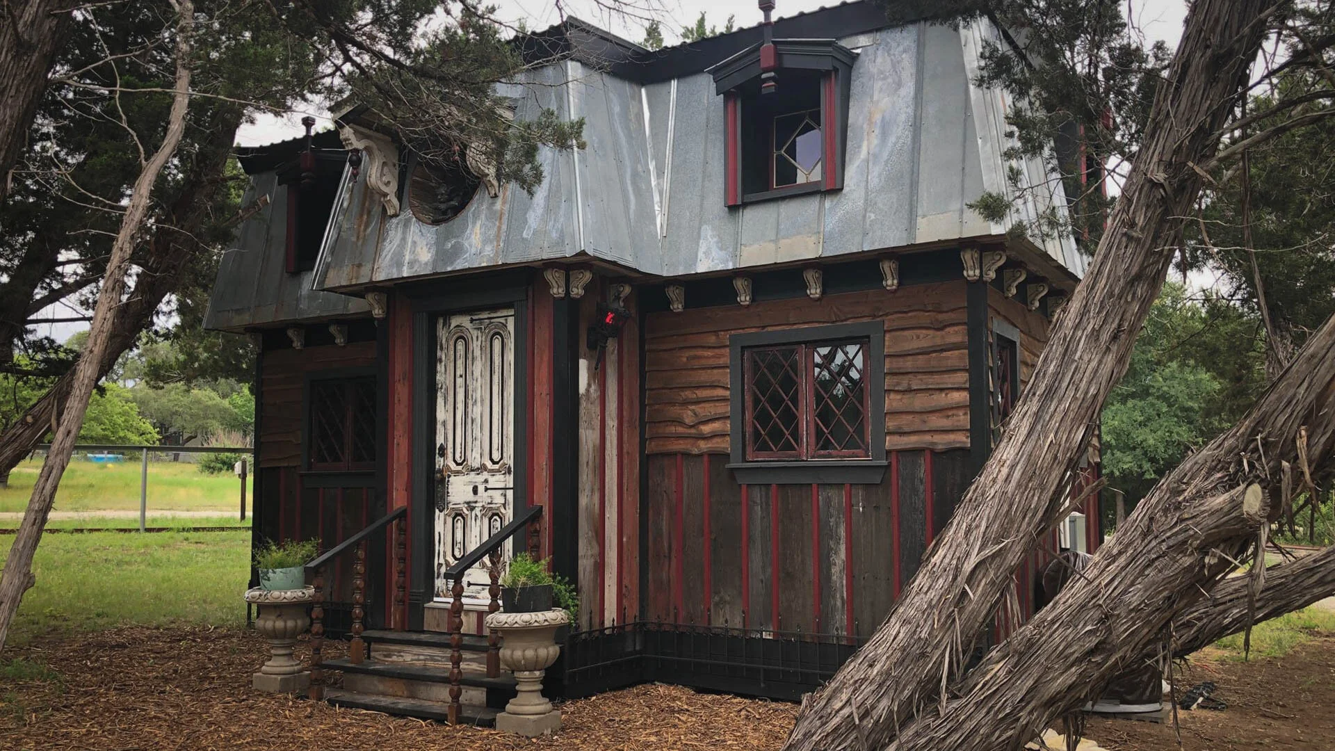 Log Cabin Victorian Gothic Look Inside This Extraordinary Baronial