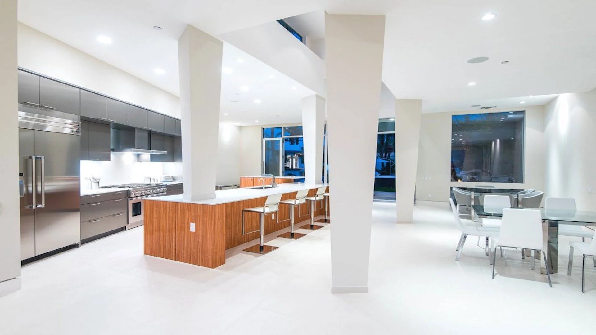 FEATURED FILMING LOCATION: Palm Springs Desert Oasis — LocationsHub