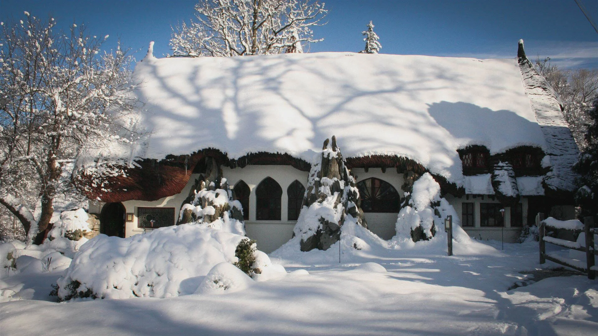FEATURED FILMING LOCATION: Santarella Estate — LocationsHub