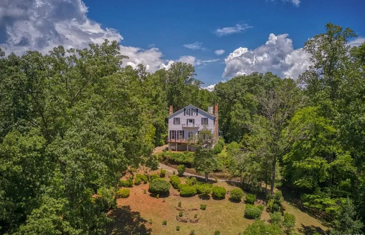 FEATURED FILM LOCATION: The River House — LocationsHub