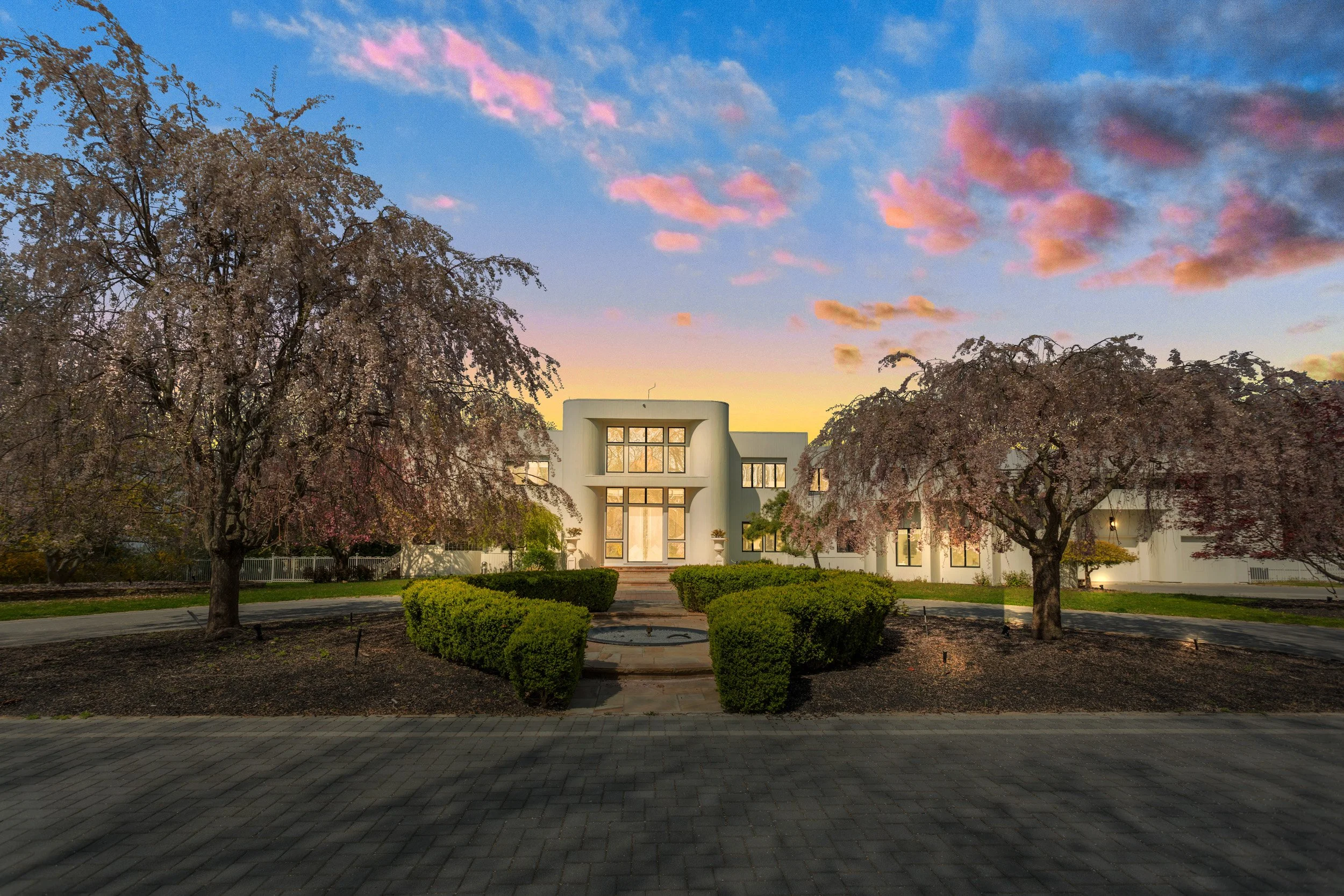 FEATURED FILM LOCATION: Beachfront Atlantis Manor — LocationsHub