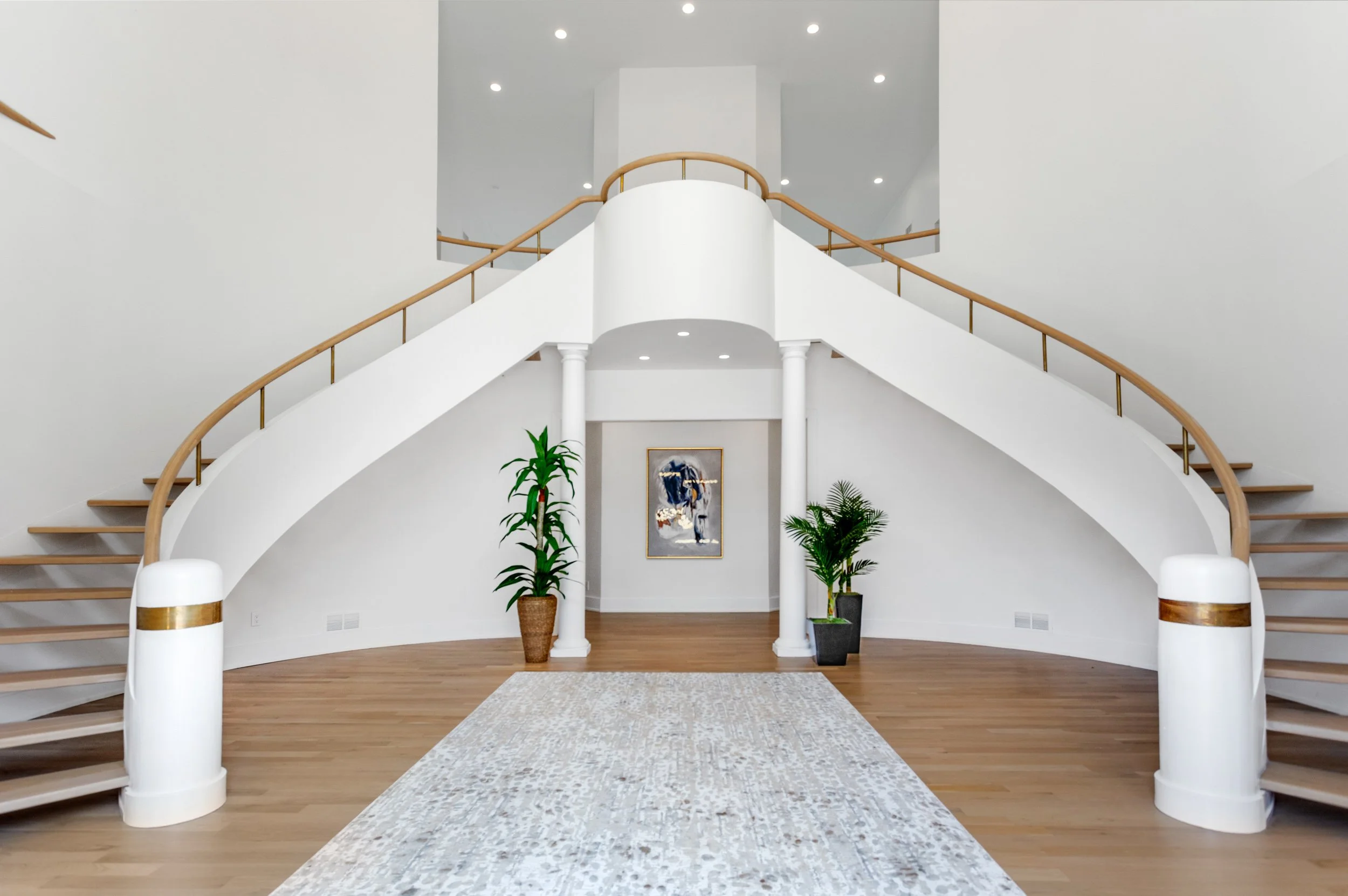 FEATURED FILM LOCATION: Beachfront Atlantis Manor — LocationsHub