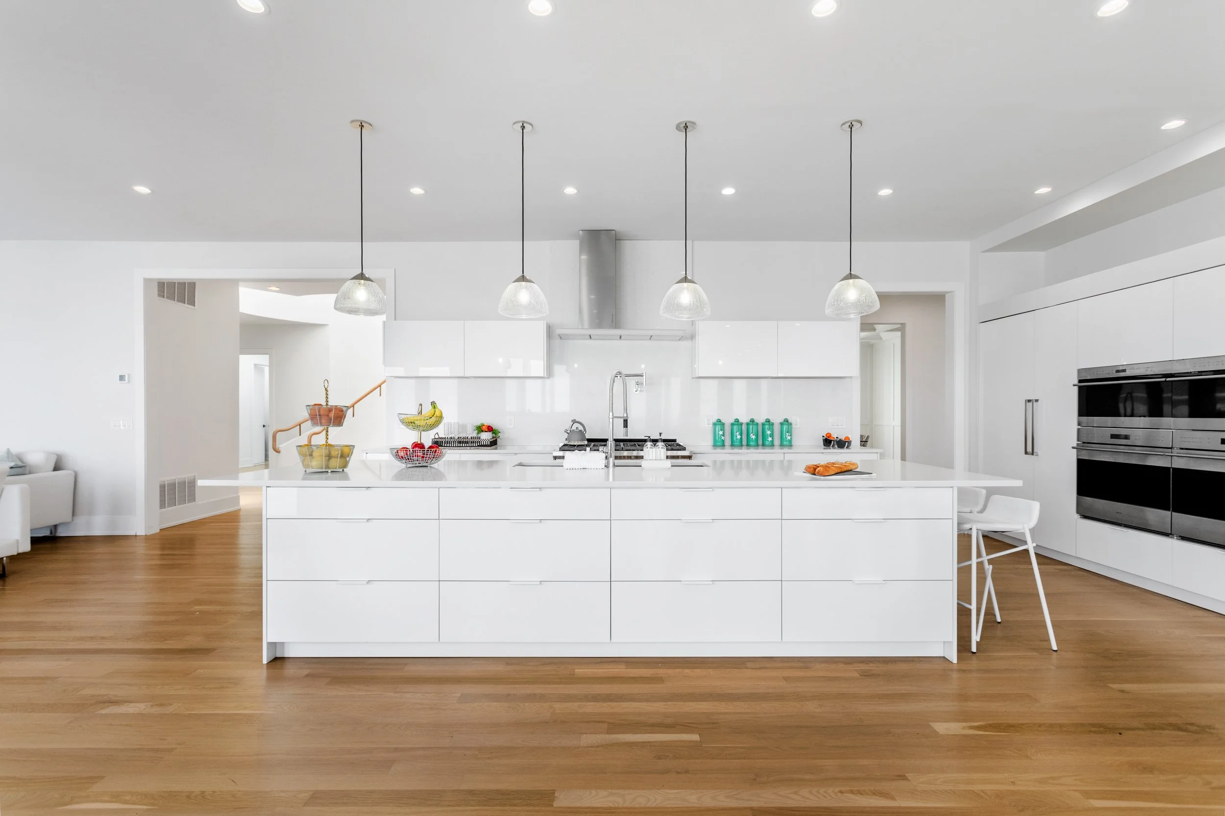 FEATURED FILM LOCATION: Beachfront Atlantis Manor — LocationsHub