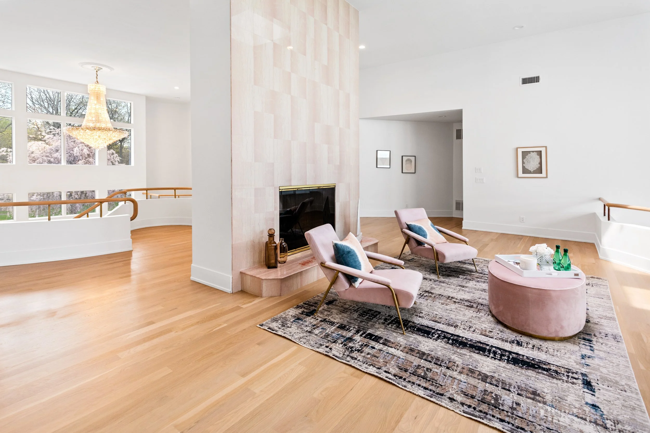 FEATURED FILM LOCATION: Beachfront Atlantis Manor — LocationsHub