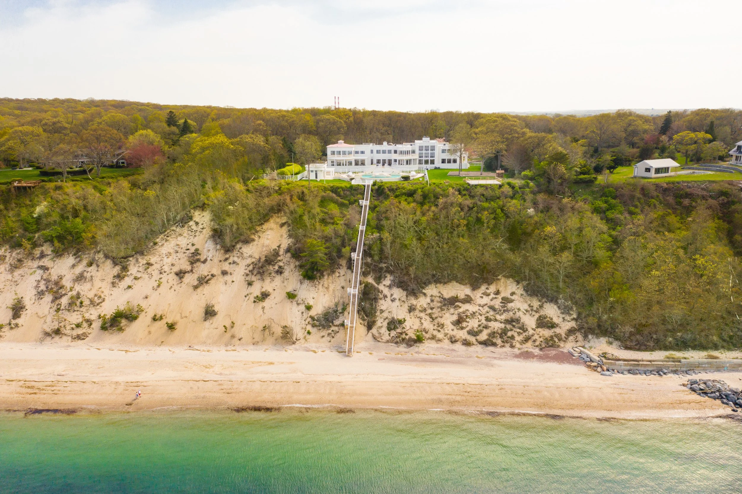 FEATURED FILM LOCATION: Beachfront Atlantis Manor — LocationsHub