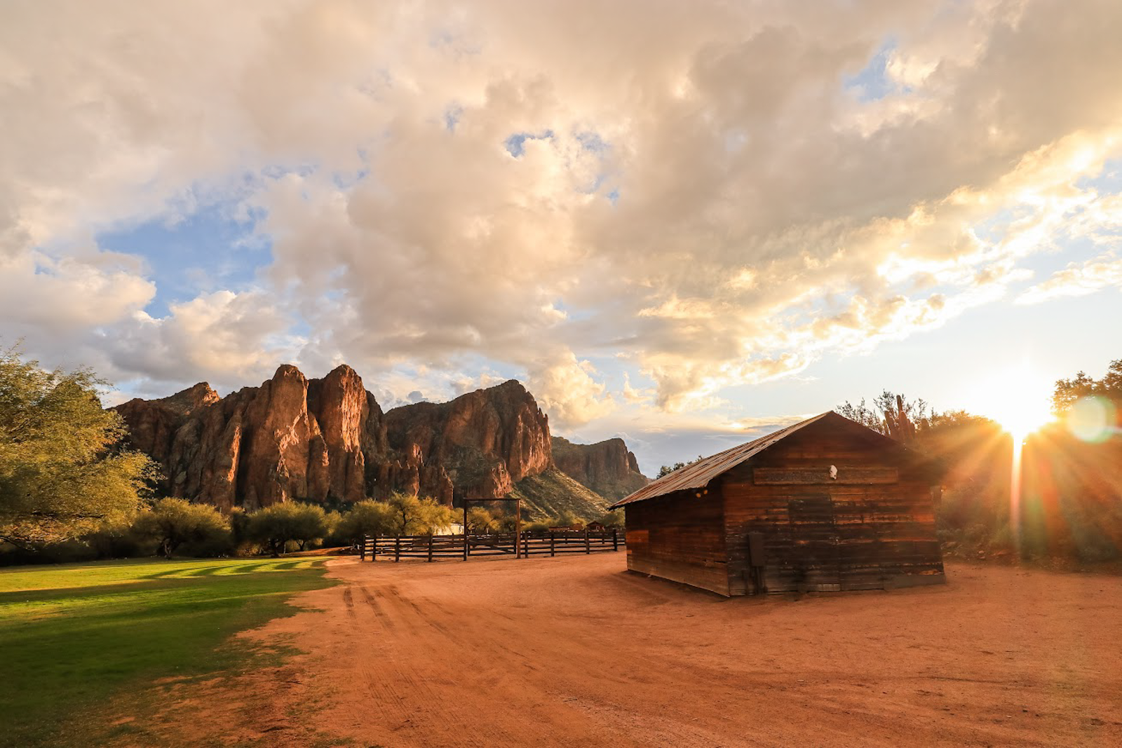 FEATURED FILM LOCATION: Saguaro Lake Guest Ranch — LocationsHub