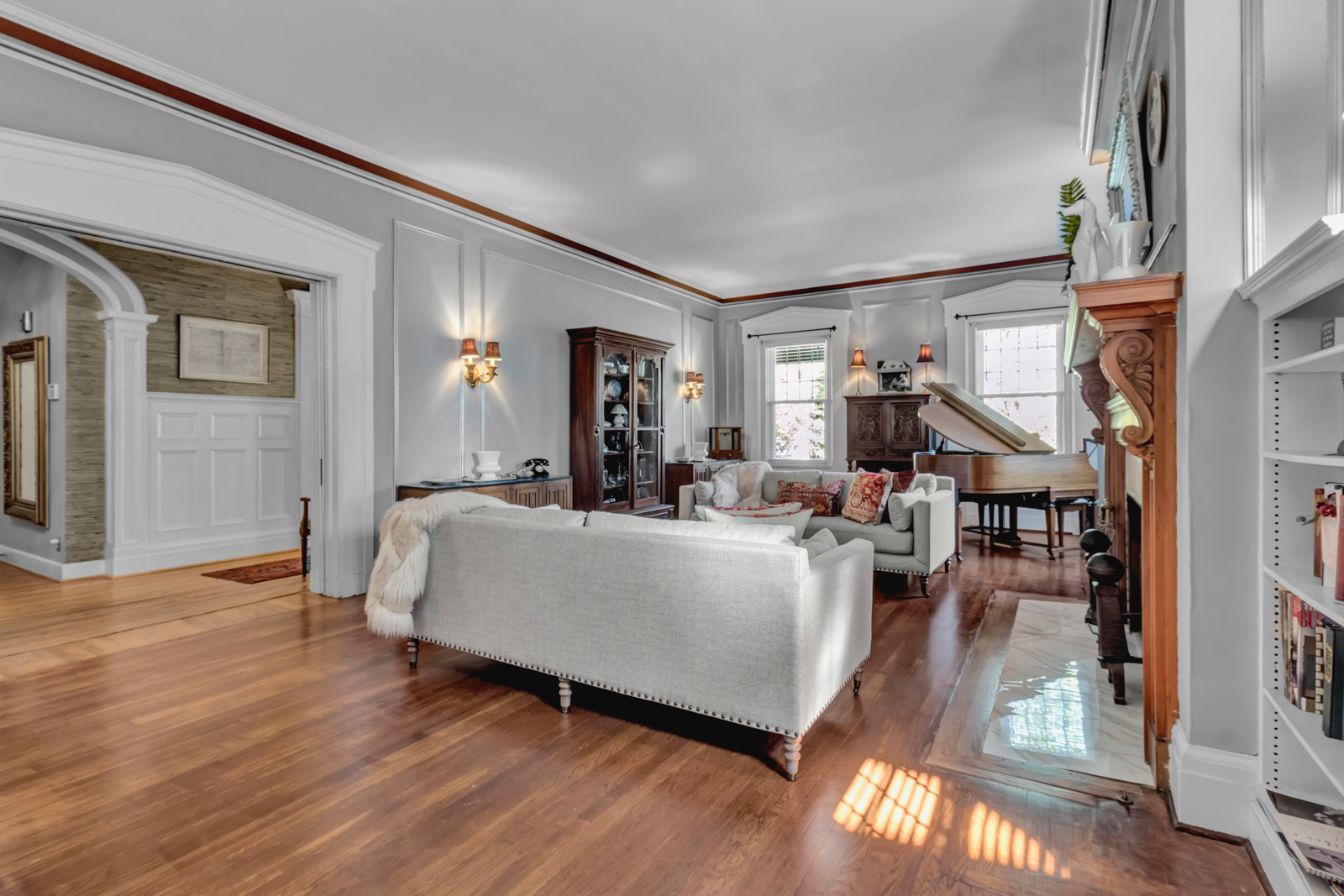 FEATURED FILM LOCATION: 1920s Splendor — LocationsHub