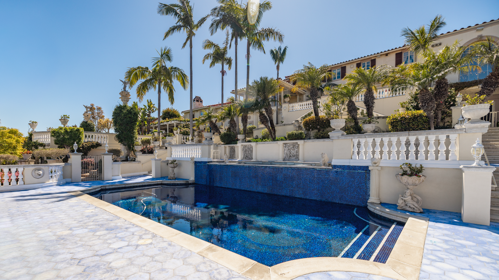 FEATURED FILM LOCATION: La Dolce Villa — LocationsHub