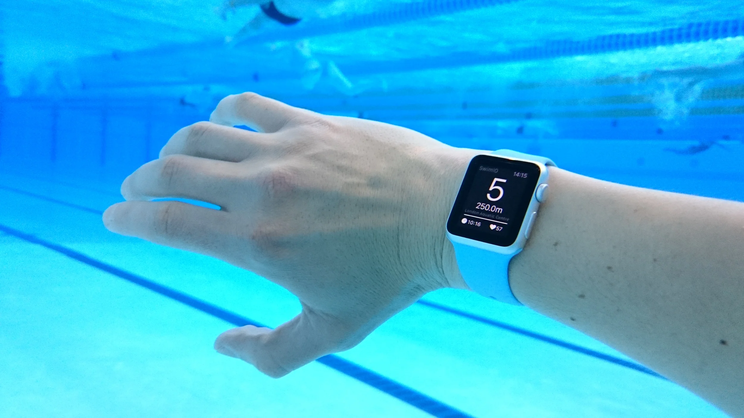 The World’s First Swim App On The Apple Watch — AiT