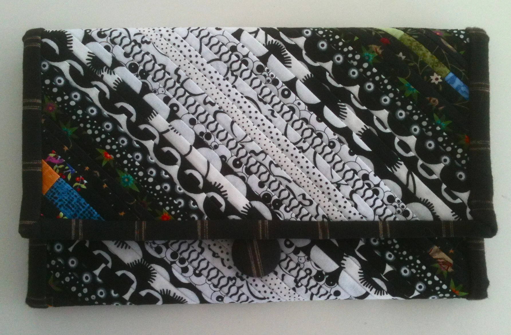 Sewing & Fiber Inspired by the Yin-Yang Symbol Jamie Kalvestran Yin ...