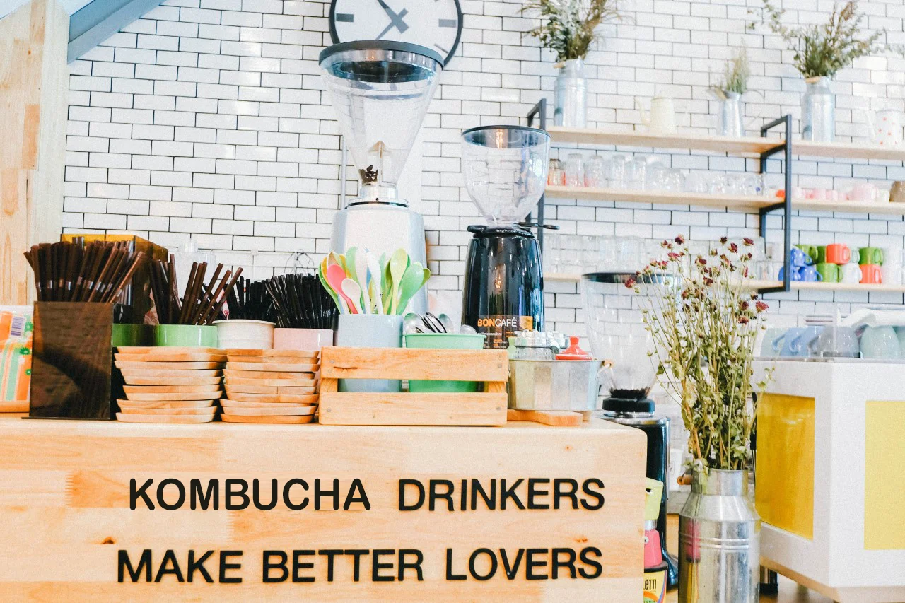 Meet The Makers Mini Interview: Hoochy 'Booch Kombucha — Pomme Natural ...