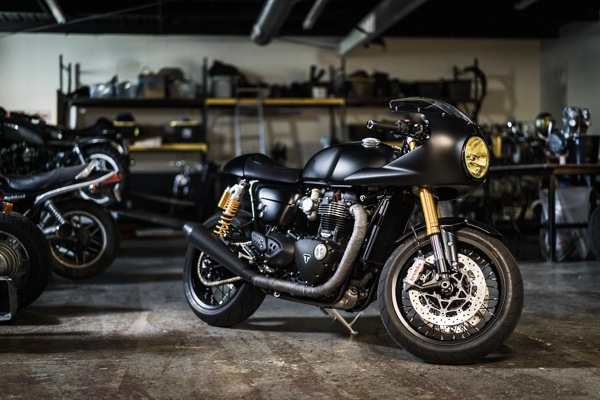 TRIUMPH THRUXTON R — Silver Piston – Handmade Jewelry