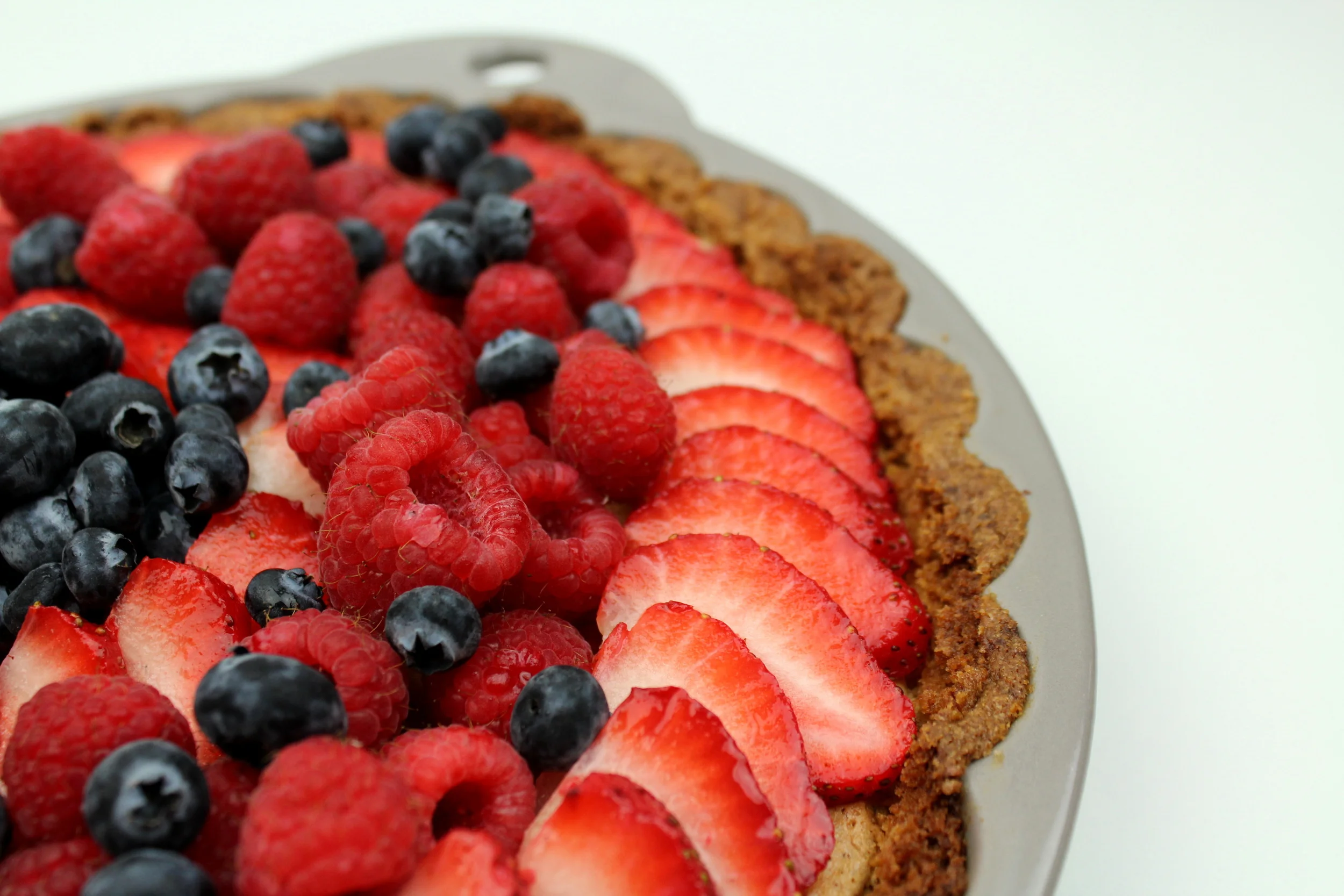 A patriotic tart ft. Revol bakeware and Royal Copenhagen dinnerware ...