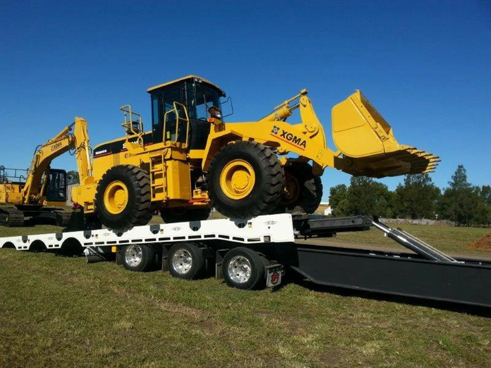 Tilt 'N' Slides — Tuff Trailers