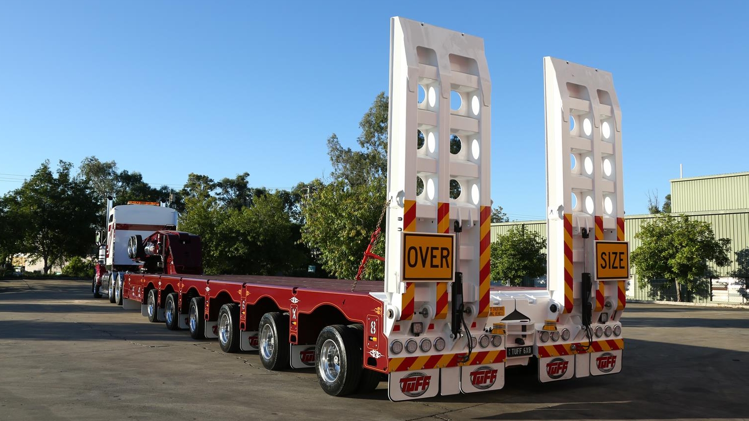 Steerable Low Loaders — Tuff Trailers
