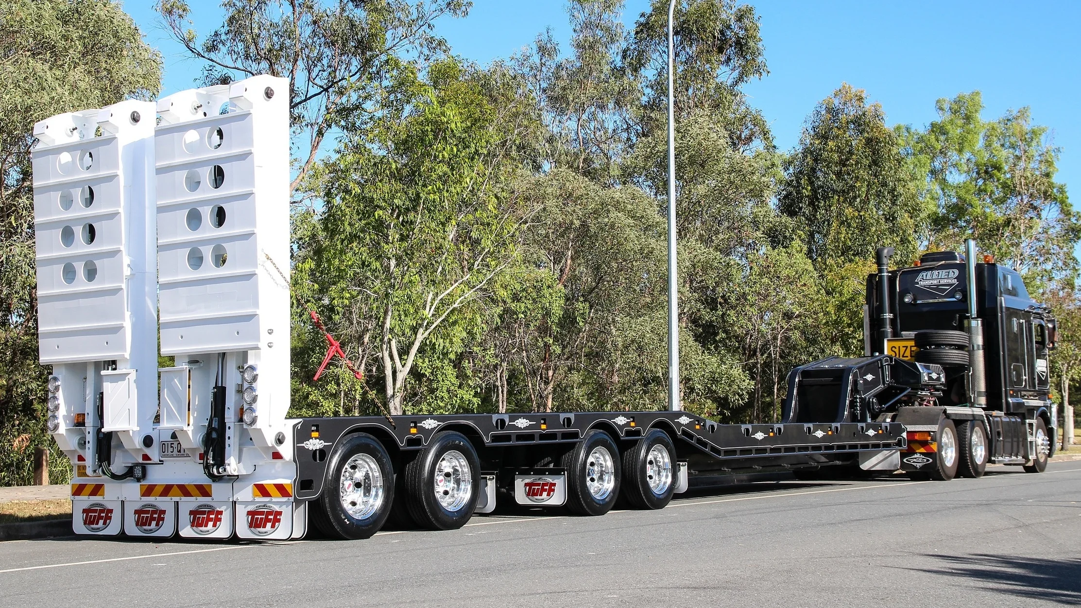 Low Loaders — Tuff Trailers