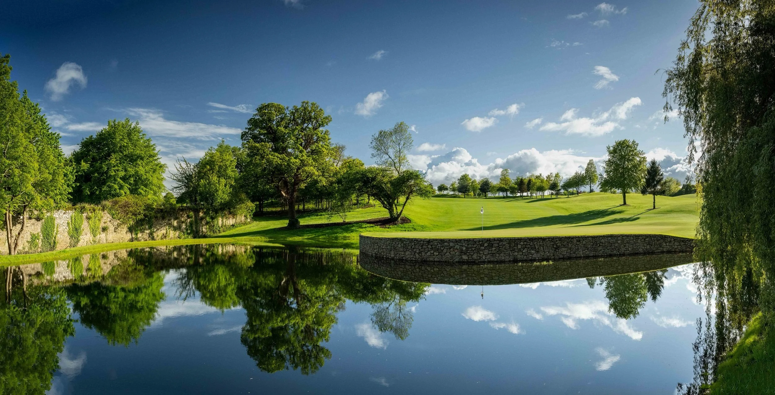 Irish Golf Desk