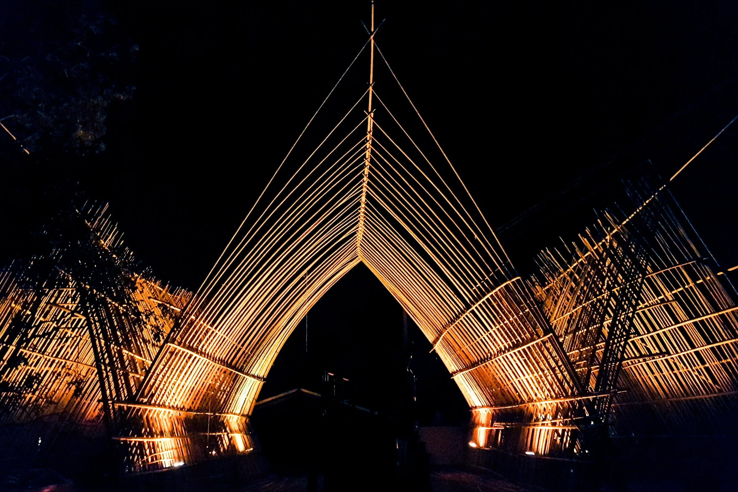 Mekasan: Amir Rabik — Cave Urban