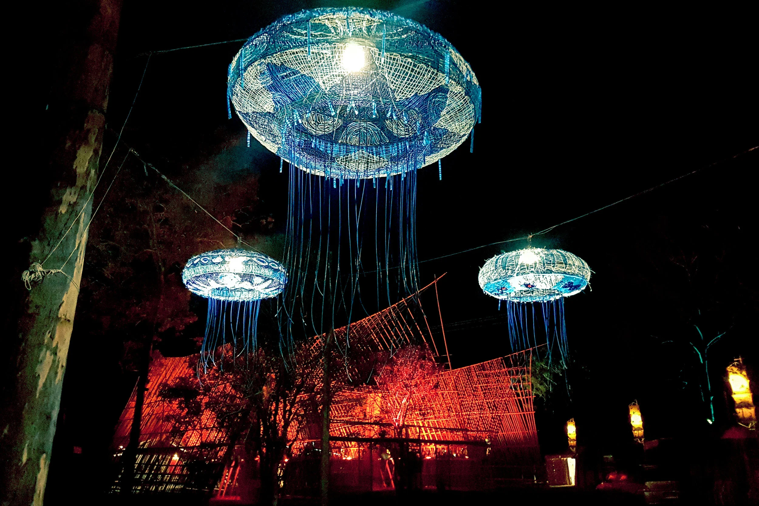 Mekasan: Amir Rabik — Cave Urban