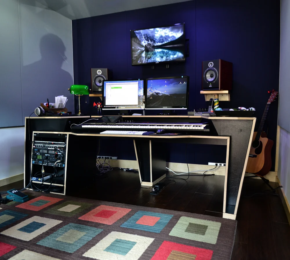 F DESK — Hadrien de Souza Design