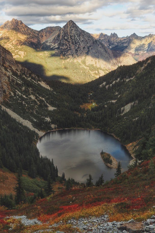 A Guide to Hiking Heather-Maple Pass Loop - One of the Best Hikes in ...