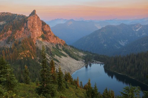 Cynthia & Tex: PNW Hiking and Outdoor Adventures — Hiking Lake Valhalla ...