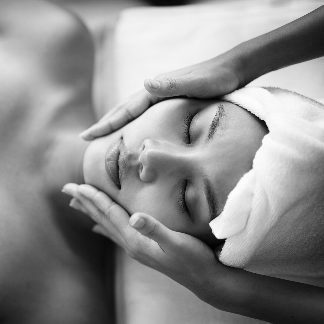 Holistic Spa | Facial Treatments | Toronto | Oakville — Civello