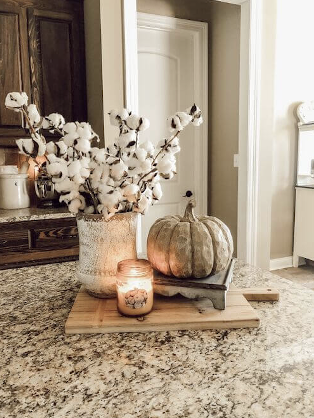 29 Fall Tray Decor Ideas That Will Make Your Home Instagram Worthy ...