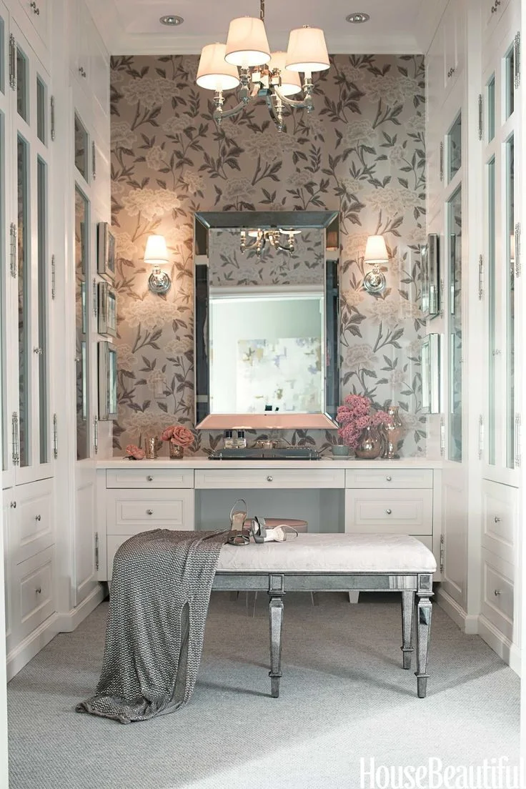 6 essentials for the perfect vanity area — ASHLINA KAPOSTA