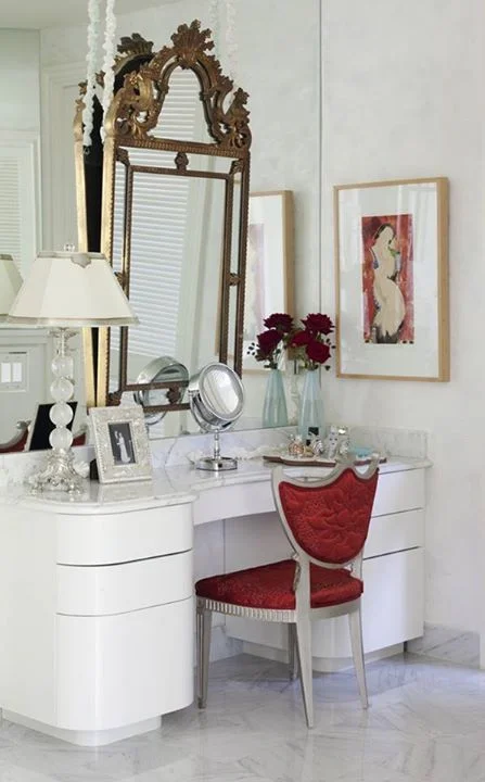 6 essentials for the perfect vanity area — ASHLINA KAPOSTA